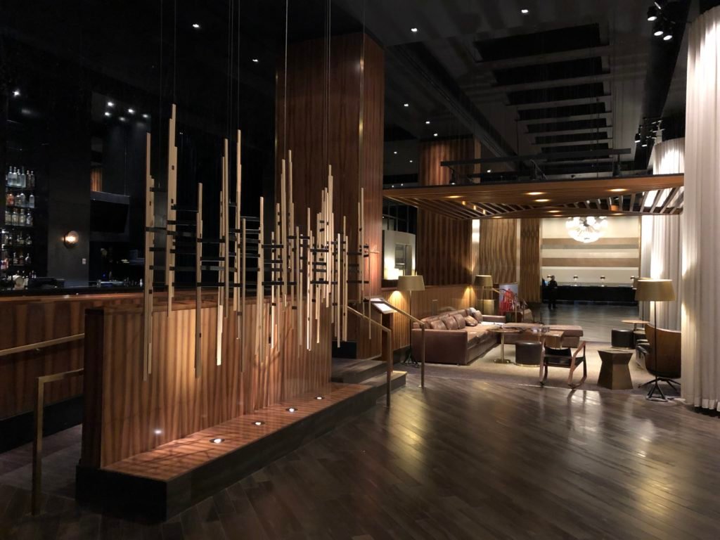 Delano: Welcome to the Suite Life – PostcardsFromTheNet